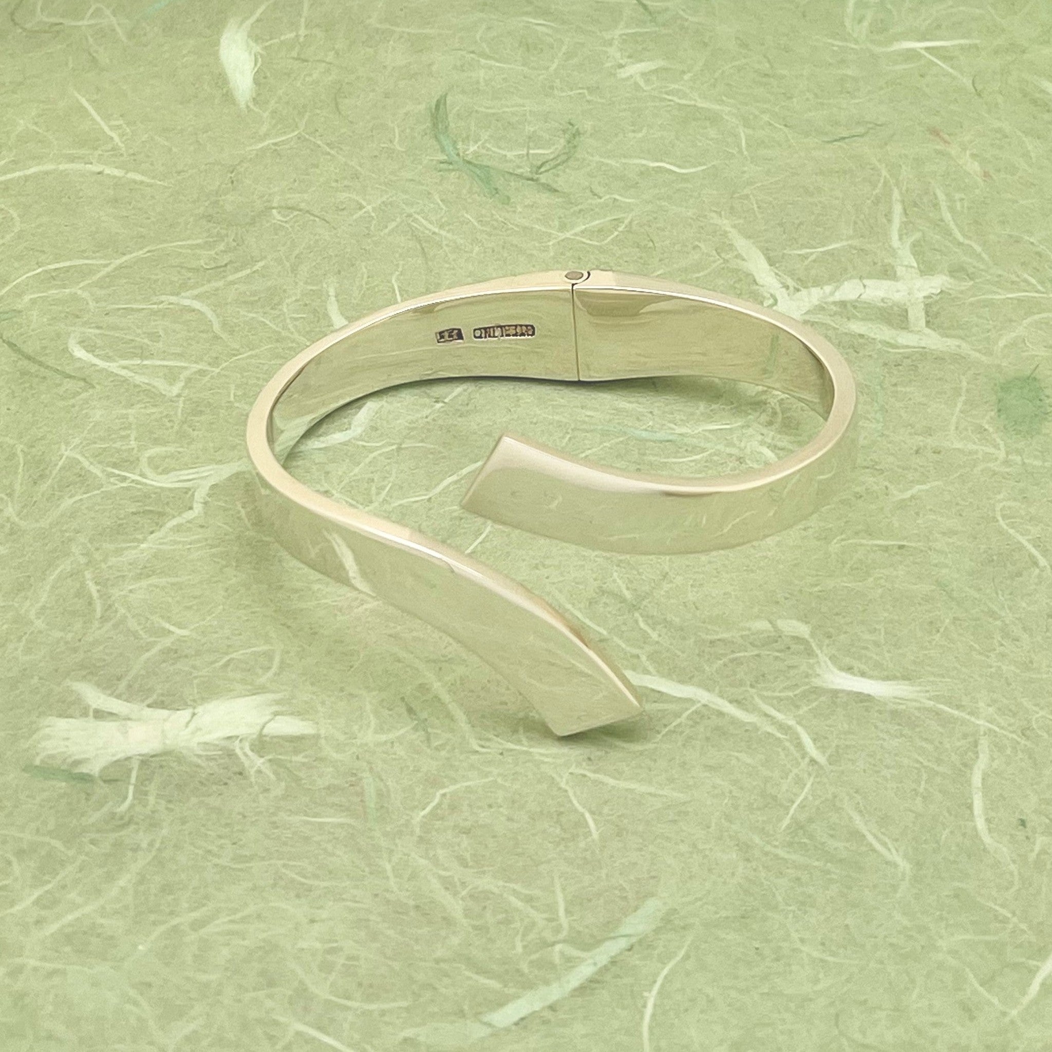 Sterling Silver Hinged Chunky Geometric Bangle – Otis Jaxon Silver Jewellery