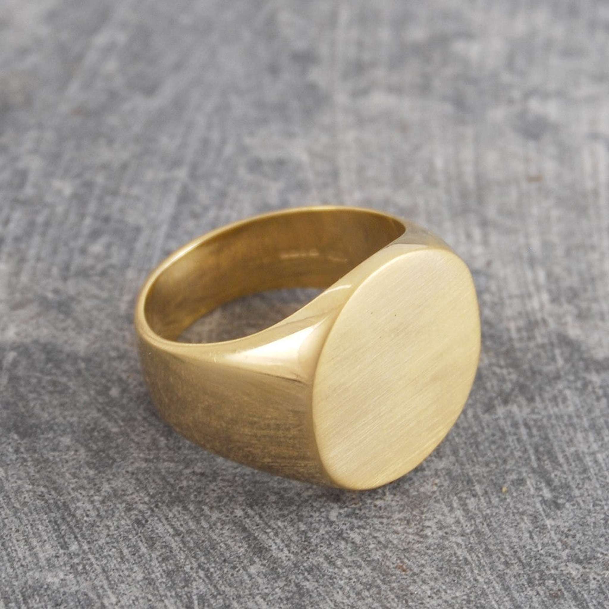 round-signet-gold-ring-for-men – Otis Jaxon Silver Jewellery